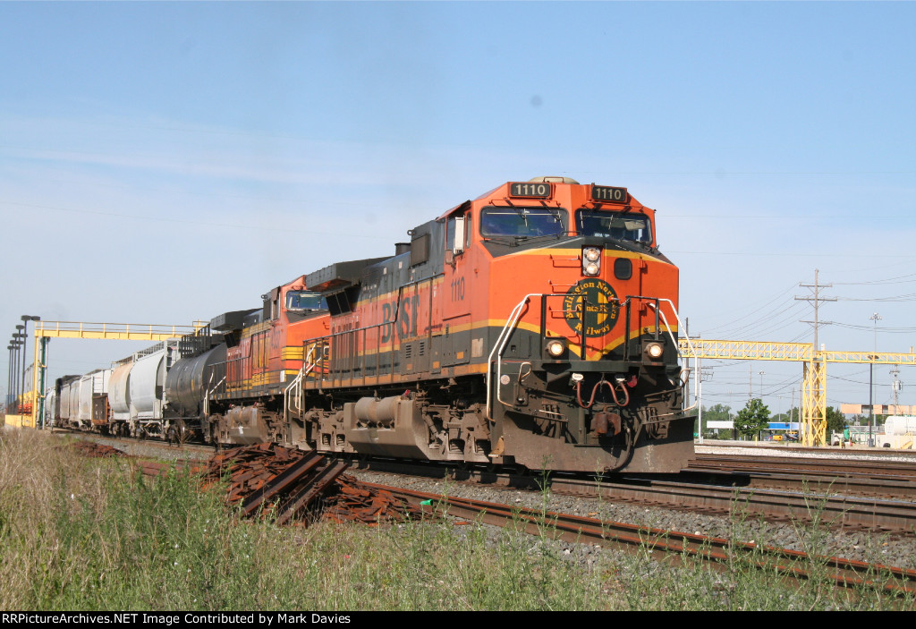 BNSF 1110